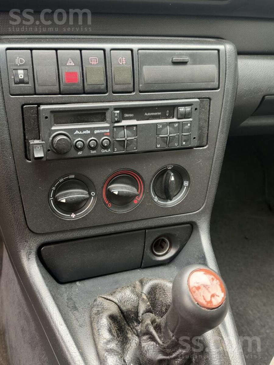 Zils Audi A4 1996 Rīga, ar dzinēja tilpumu 1.90 L un nobraukumu 0 tūkst. km par 500 €, foto 14 vietnē AUTOMOTO.COM.LV