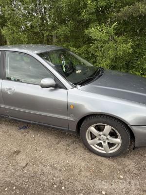 Blue Audi A4 1997 in Gulbene, with an engine capacity of 1.90 L and mileage of 325 thousand km for 1150 €, photo 3 on AUTOMOTO.COM.LV