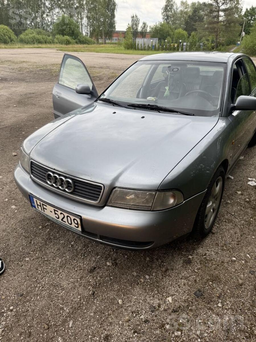 Blue Audi A4 1997 in Gulbene, with an engine capacity of 1.90 L and mileage of 325 thousand km for 1150 €, photo 9 on AUTOMOTO.COM.LV