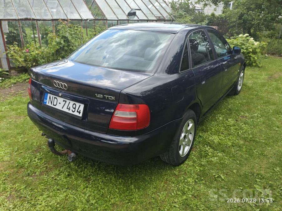 Blue Audi A4 1997 in Rezekne, with an engine capacity of 1.90 L and mileage of 340 thousand km for 1150 €, photo 4 on AUTOMOTO.COM.LV