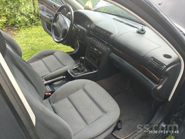 Zils Audi A4 1997 Rēzekne, ar dzinēja tilpumu 1.90 L un nobraukumu 340 tūkst. km par 1150 €, foto 10 vietnē AUTOMOTO.COM.LV