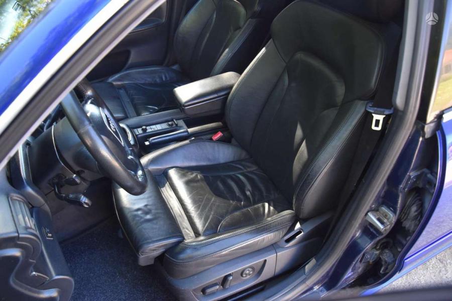 Zils Audi A4 1997 Rokiškis, ar dzinēja tilpumu 1.90 L un nobraukumu 580 tūkst. km par 5250 €, foto 12 vietnē AUTOMOTO.COM.LV