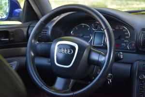 Zils Audi A4 1997 Rokiškis, ar dzinēja tilpumu 1.90 L un nobraukumu 580 tūkst. km par 5250 €, foto 22 vietnē AUTOMOTO.COM.LV