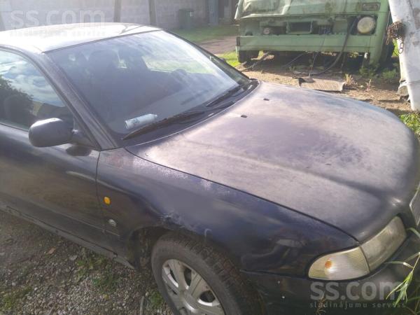 Blue Audi A4 1997 in Daugavpils, with an engine capacity of 1.80 L and mileage of 380 thousand km for 300 €, photo 3 on AUTOMOTO.COM.LV