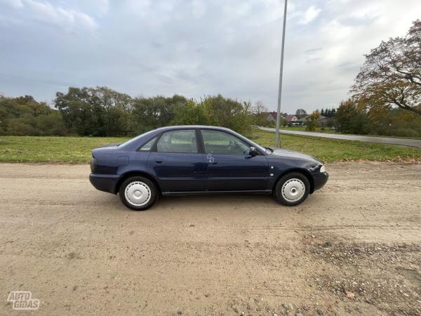 Blue Audi A4 1997 in Kaisiadorys, with an engine capacity of 1.80 L and mileage of 215 thousand km for 950 €, photo 5 on AUTOMOTO.COM.LV