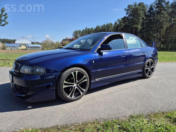Blue Audi A4 1998 in Riga, with an engine capacity of 1.80 L and mileage of 313 thousand km for 1500 €, photo 1 on AUTOMOTO.COM.LV