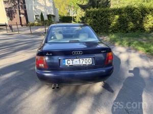 Zils Audi A4 1998 Jūrmala, ar dzinēja tilpumu 1.80 L un nobraukumu 320 tūkst. km par 1000 €, foto 4 vietnē AUTOMOTO.COM.LV