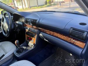 Zils Audi A4 1998 Jūrmala, ar dzinēja tilpumu 1.80 L un nobraukumu 320 tūkst. km par 1000 €, foto 12 vietnē AUTOMOTO.COM.LV