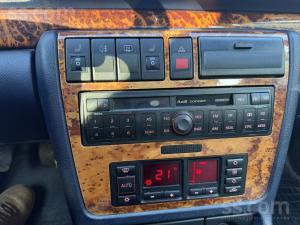 Zils Audi A4 1998 Jūrmala, ar dzinēja tilpumu 1.80 L un nobraukumu 320 tūkst. km par 1000 €, foto 13 vietnē AUTOMOTO.COM.LV