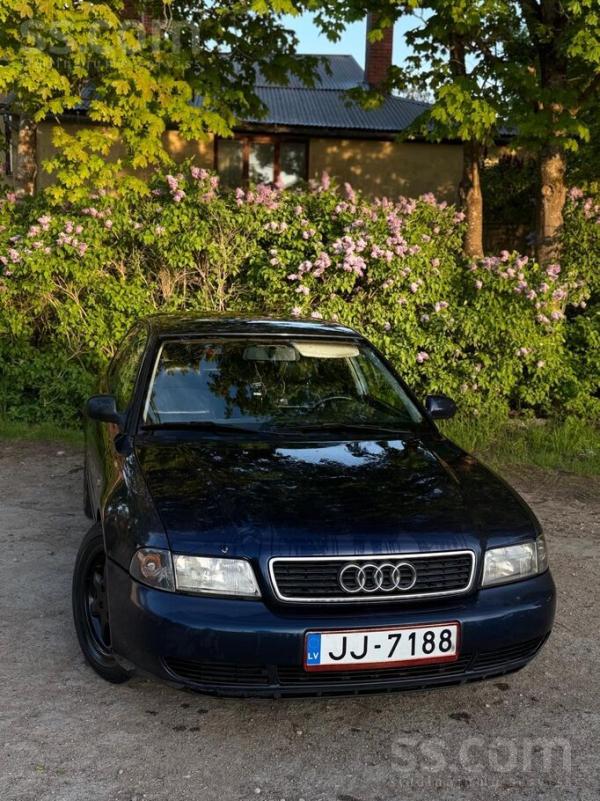 Синий Ауди А4 1998 в Кулдига, объемом двигателя 1.80 л и пробегом 0 тыс. км за 990 €, фото 7 на AUTOMOTO.COM.LV
