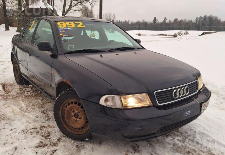 Blue Audi A4 1998 in Cesis, with an engine capacity of 1.60 L and mileage of 251 thousand km for 320 €, photo 3 on AUTOMOTO.COM.LV