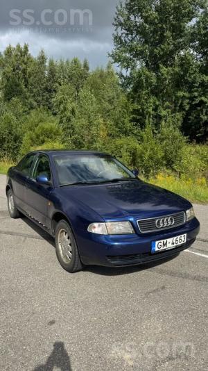 Blue Audi A4 1998 in Tukums, with an engine capacity of 1.60 L and mileage of 266 thousand km for 1100 €, photo 3 on AUTOMOTO.COM.LV