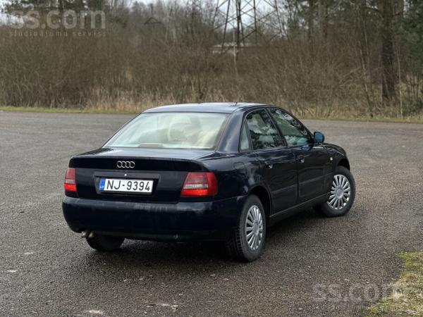 Zils Audi A4 1999 Bauska, ar dzinēja tilpumu 1.90 L un nobraukumu 288 tūkst. km par 2000 €, foto 4 vietnē AUTOMOTO.COM.LV