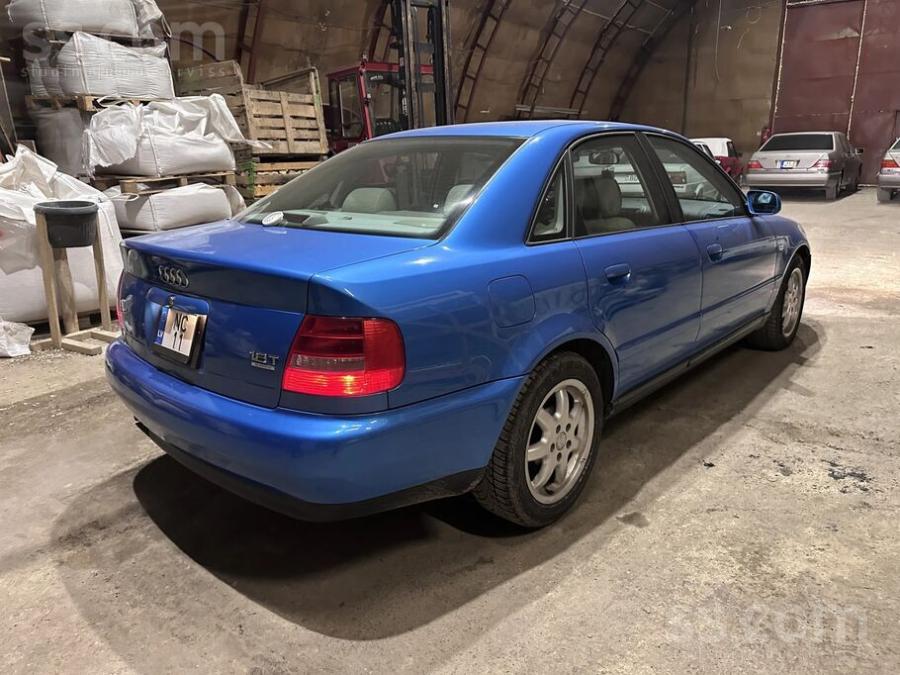 Zils Audi A4 1999 Jelgava, ar dzinēja tilpumu 1.80 L un nobraukumu 138 tūkst. km par 5600 €, foto 5 vietnē AUTOMOTO.COM.LV