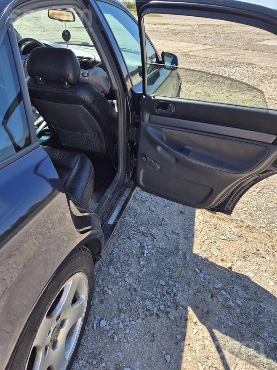 Blue Audi A4 1999 in Liepaja, with an engine capacity of 1.80 L and mileage of 293 thousand km for 950 €, photo 8 on AUTOMOTO.COM.LV