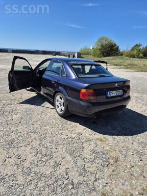 Blue Audi A4 1999 in Liepaja, with an engine capacity of 1.80 L and mileage of 293 thousand km for 950 €, photo 10 on AUTOMOTO.COM.LV