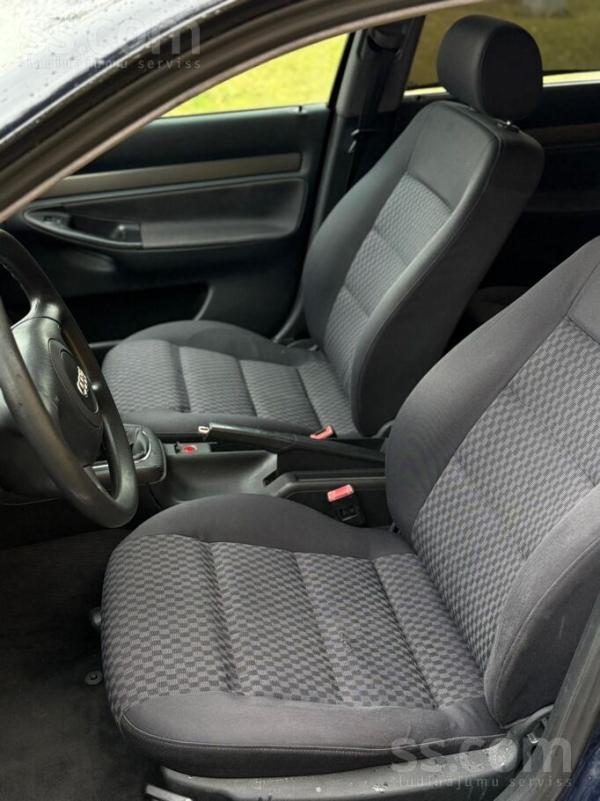 Zils Audi A4 1999 Preiļi, ar dzinēja tilpumu 1.80 L un nobraukumu 266 tūkst. km par 1440 €, foto 8 vietnē AUTOMOTO.COM.LV