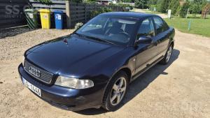 Zils Audi A4 1999 Jelgava, ar dzinēja tilpumu 1.60 L un nobraukumu 250 tūkst. km par 1000 €, foto  vietnē AUTOMOTO.COM.LV