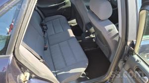 Zils Audi A4 1999 Jelgava, ar dzinēja tilpumu 1.60 L un nobraukumu 250 tūkst. km par 1000 €, foto 9 vietnē AUTOMOTO.COM.LV