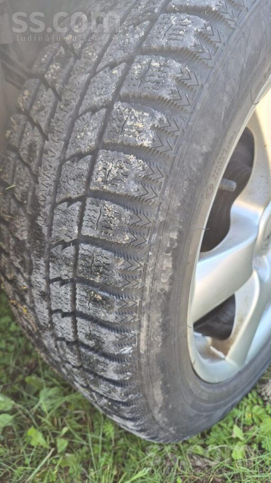 Zils Audi A4 1999 Jelgava, ar dzinēja tilpumu 1.60 L un nobraukumu 250 tūkst. km par 1000 €, foto 12 vietnē AUTOMOTO.COM.LV