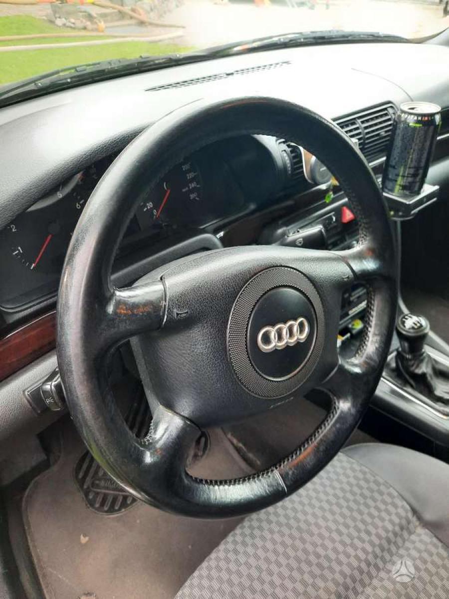 Blue Audi A4 1999 in Alytus, with an engine capacity of 1.60 L and mileage of 265 thousand km for 1100 €, photo 11 on AUTOMOTO.COM.LV