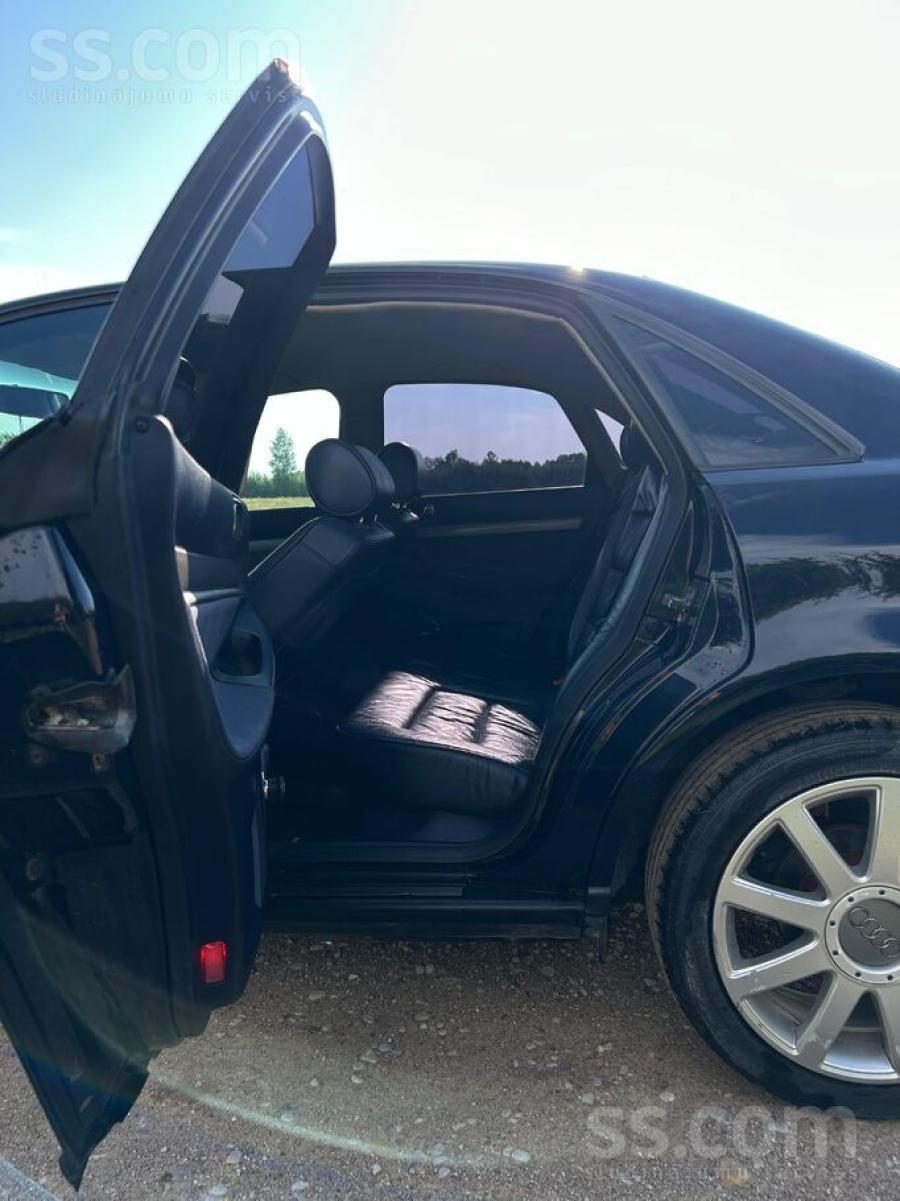 Zils Audi A4 2000 Liepāja, ar dzinēja tilpumu 1.90 L un nobraukumu 402 tūkst. km par 1250 €, foto 9 vietnē AUTOMOTO.COM.LV
