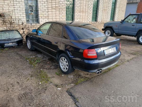Zils Audi A4 2000 Valmiera, ar dzinēja tilpumu 1.90 L un nobraukumu 559 tūkst. km par 1250 €, foto 3 vietnē AUTOMOTO.COM.LV
