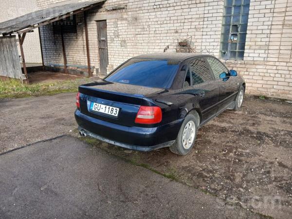 Zils Audi A4 2000 Valmiera, ar dzinēja tilpumu 1.90 L un nobraukumu 559 tūkst. km par 1250 €, foto 4 vietnē AUTOMOTO.COM.LV
