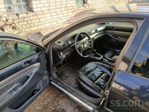 Zils Audi A4 2000 Valmiera, ar dzinēja tilpumu 1.90 L un nobraukumu 559 tūkst. km par 1250 €, foto 6 vietnē AUTOMOTO.COM.LV