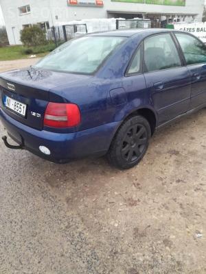 Zils Audi A4 2000 Jelgava, ar dzinēja tilpumu 1.90 L un nobraukumu 381 tūkst. km par 1200 €, foto 4 vietnē AUTOMOTO.COM.LV