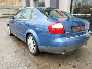 Blue Audi A4 2000 in Riga, with an engine capacity of 3.00 L and mileage of 137 thousand km for 2850 €, photo 3 on AUTOMOTO.COM.LV