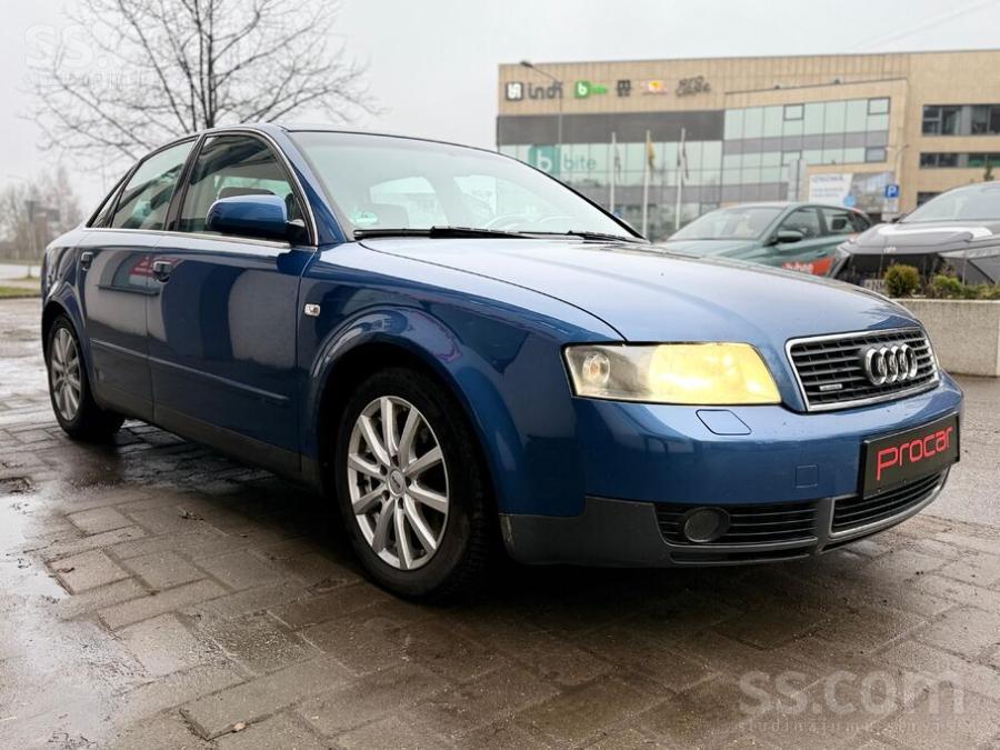 Blue Audi A4 2000 in Riga, with an engine capacity of 3.00 L and mileage of 137 thousand km for 2850 €, photo 6 on AUTOMOTO.COM.LV