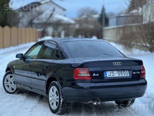 Zils Audi A4 2000 Jelgava, ar dzinēja tilpumu 1.90 L un nobraukumu 428 tūkst. km par 1650 €, foto 4 vietnē AUTOMOTO.COM.LV