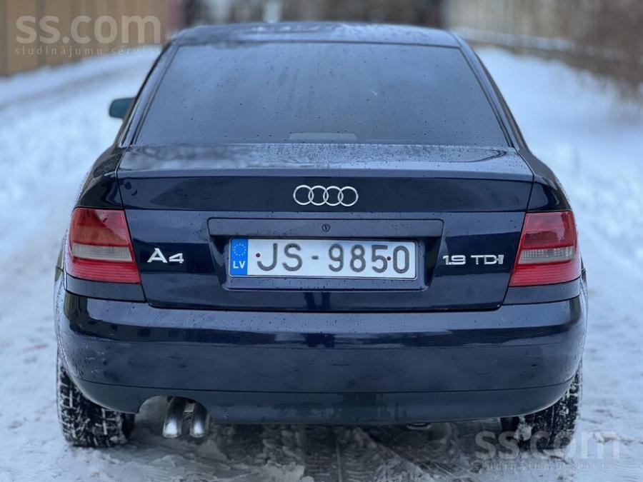 Zils Audi A4 2000 Jelgava, ar dzinēja tilpumu 1.90 L un nobraukumu 428 tūkst. km par 1650 €, foto 5 vietnē AUTOMOTO.COM.LV
