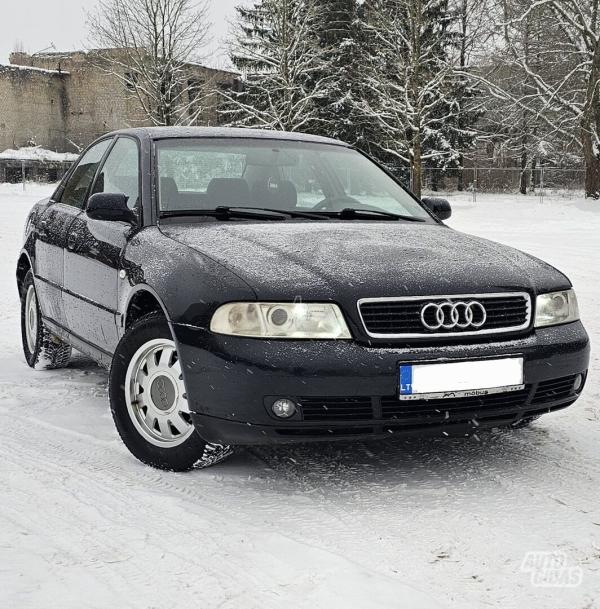 Zils Audi A4 2000 Trakai, ar dzinēja tilpumu 1.90 L un nobraukumu 296 tūkst. km par 999 €, foto 1 vietnē AUTOMOTO.COM.LV