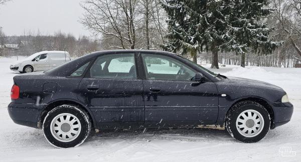 Zils Audi A4 2000 Trakai, ar dzinēja tilpumu 1.90 L un nobraukumu 296 tūkst. km par 999 €, foto 8 vietnē AUTOMOTO.COM.LV