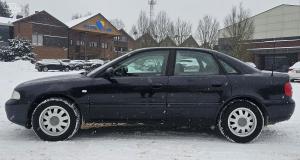 Blue Audi A4 2000 in Trakai, with an engine capacity of 1.90 L and mileage of 296 thousand km for 999 €, photo 9 on AUTOMOTO.COM.LV