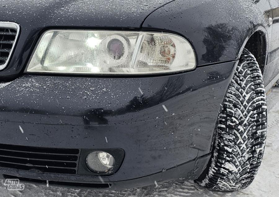 Blue Audi A4 2000 in Trakai, with an engine capacity of 1.90 L and mileage of 296 thousand km for 999 €, photo 13 on AUTOMOTO.COM.LV