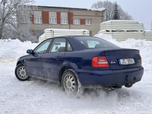 Синий Ауди А4 2000 в Тукумс, объемом двигателя 1.90 л и пробегом 460 тыс. км за 1050 €, фото 4 на AUTOMOTO.COM.LV