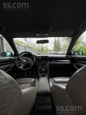 Blue Audi A4 2000 in Riga, with an engine capacity of 1.80 L and mileage of 278 thousand km for 3750 €, photo 5 on AUTOMOTO.COM.LV