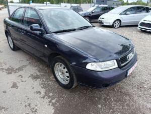Blue Audi A4 2000 in Valmiera, with an engine capacity of 1.60 L and mileage of 327 thousand km for 1250 €, photo 6 on AUTOMOTO.COM.LV