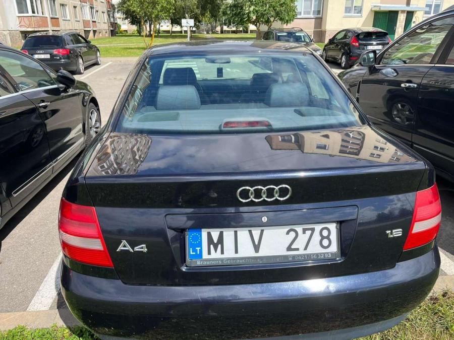 Zils Audi A4 2000 Kėdainiai, ar dzinēja tilpumu 1.60 L un nobraukumu 218 tūkst. km par 1500 €, foto 3 vietnē AUTOMOTO.COM.LV