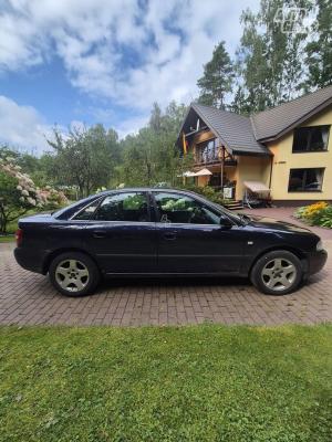 Zils Audi A4 2000 Viļņa, ar dzinēja tilpumu 1.90 L un nobraukumu 270 tūkst. km par 1200 €, foto 4 vietnē AUTOMOTO.COM.LV