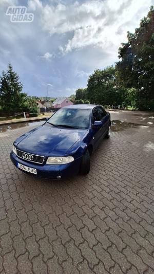 Синий Ауди А4 2000 в Юрбаркас, объемом двигателя 1.90 л и пробегом 270 тыс. км за 1400 €, фото 8 на AUTOMOTO.COM.LV