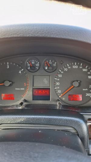 Синий Ауди А4 2000 в Юрбаркас, объемом двигателя 1.90 л и пробегом 270 тыс. км за 1400 €, фото 11 на AUTOMOTO.COM.LV