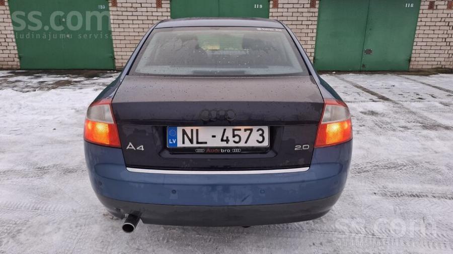 Zils Audi A4 2001 Daugavpils, ar dzinēja tilpumu 2.00 L un nobraukumu 267 tūkst. km par 1200 €, foto 7 vietnē AUTOMOTO.COM.LV