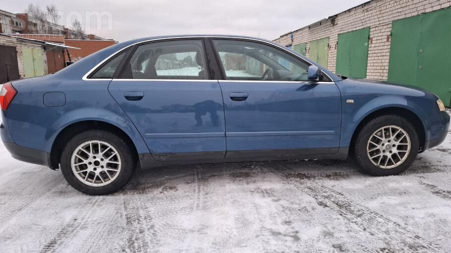Zils Audi A4 2001 Daugavpils, ar dzinēja tilpumu 2.00 L un nobraukumu 267 tūkst. km par 1200 €, foto 9 vietnē AUTOMOTO.COM.LV