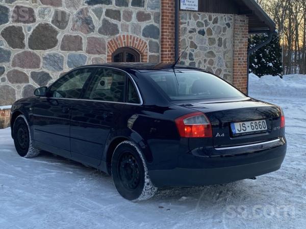 Zils Audi A4 2001 Rīga, ar dzinēja tilpumu 1.90 L un nobraukumu 287 tūkst. km par 1650 €, foto 4 vietnē AUTOMOTO.COM.LV