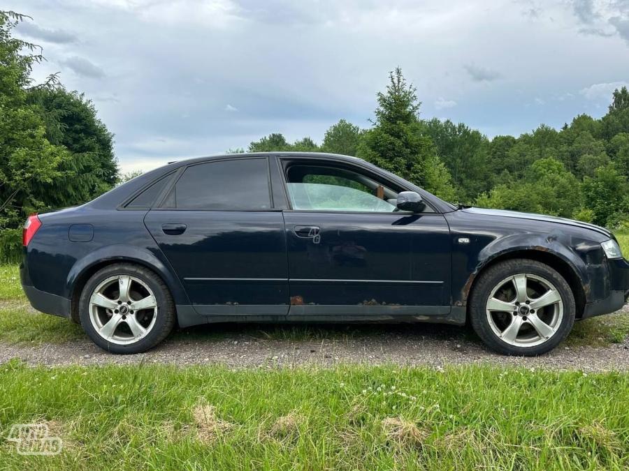 Blue Audi A4 2001 in Vilnius, with an engine capacity of 1.90 L and mileage of 421 thousand km for 550 €, photo 4 on AUTOMOTO.COM.LV