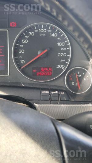 Zils Audi A4 2001 Rīga, ar dzinēja tilpumu 3.00 L un nobraukumu 292 tūkst. km par 2500 €, foto 7 vietnē AUTOMOTO.COM.LV